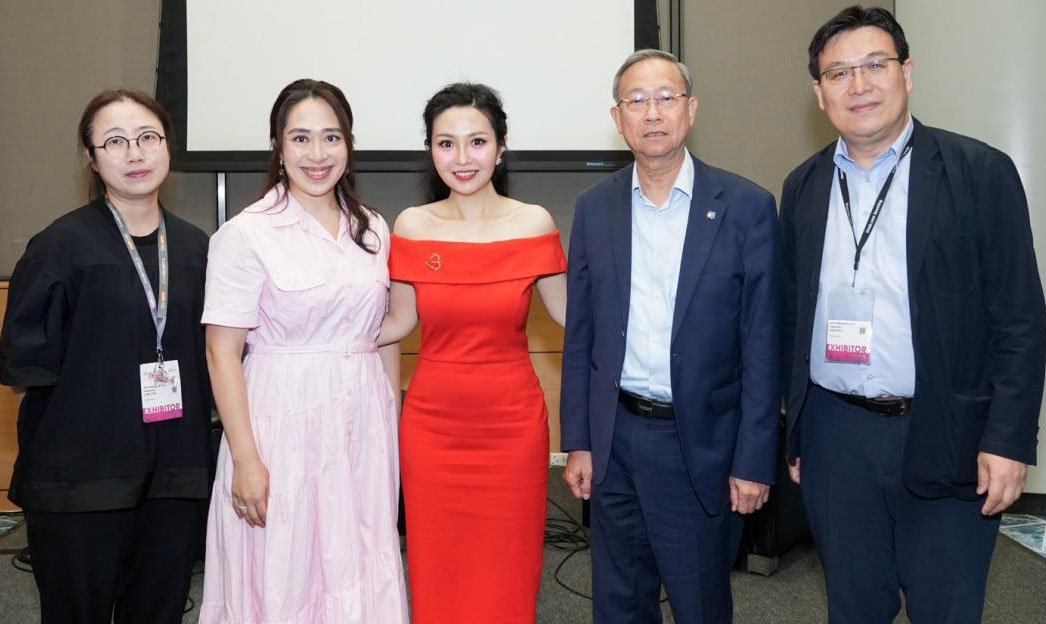 TV presenter’s book celebrates Hong Kong people’s success stories ...